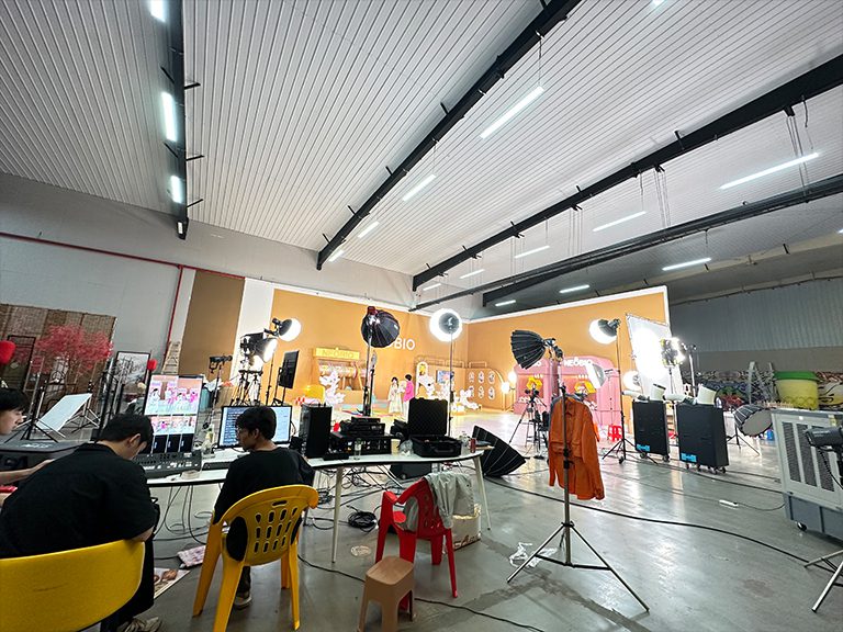 Comprehensive Guide to Studio Lighting Equipment (From Beginner to Pro ...