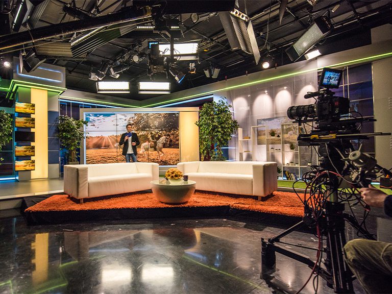 The Ultimate Guide to TV Studio Lights - GVM Official Site